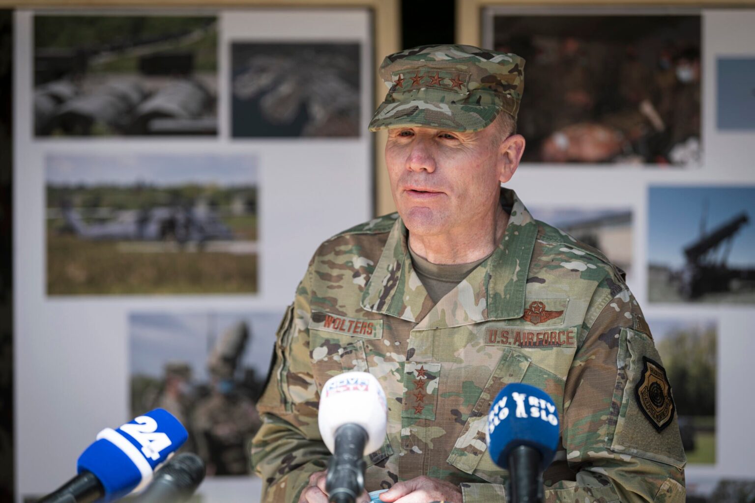 Commander of the American Forces in Europe on the Military Exercise ...