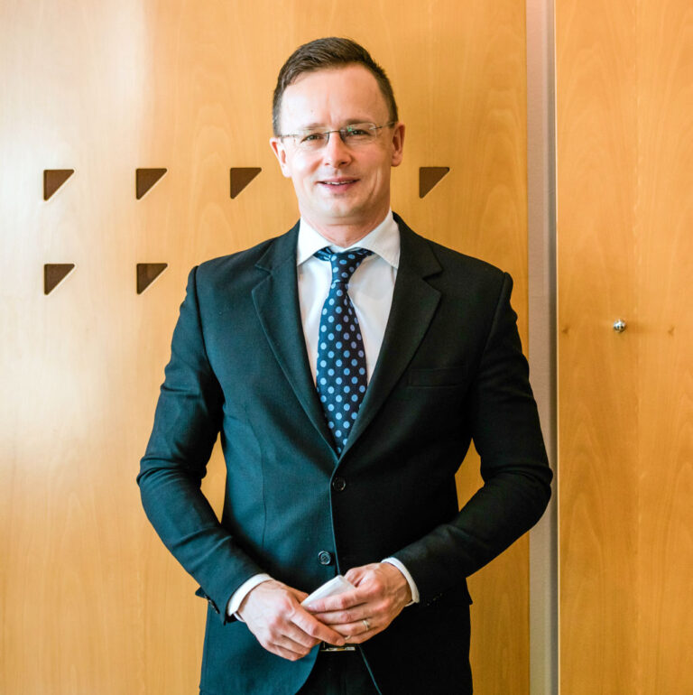 Hungarian FM Peter Szijjarto: Epidemics and migration form a vicious ...