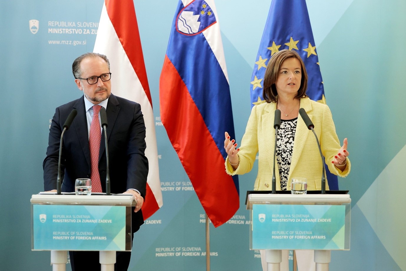 The First Consequences of the New Foreign Policy: Austrian Media ...